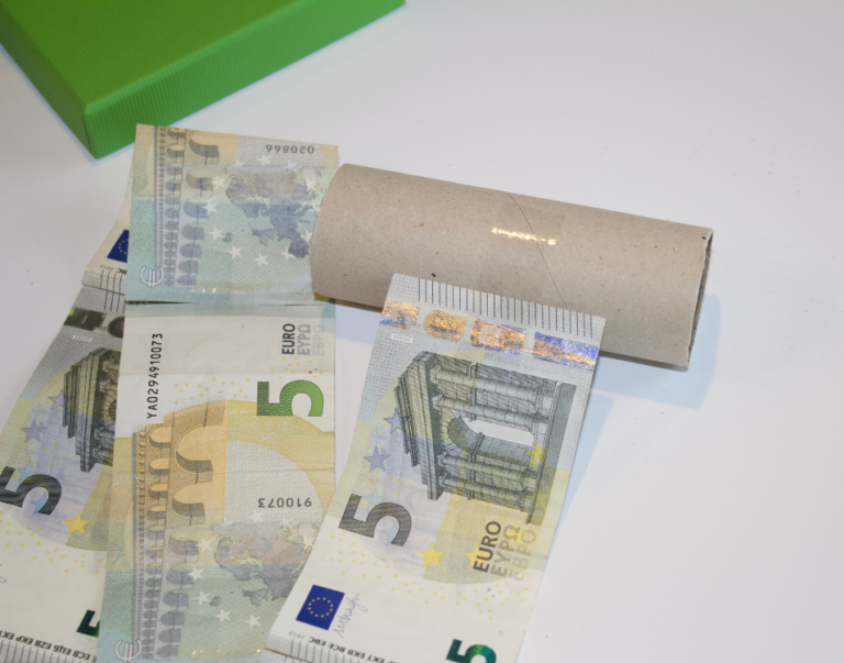 DIY Geldgeschenk: Die unendliche Geldmaschine | SELFMADE INTERIOR